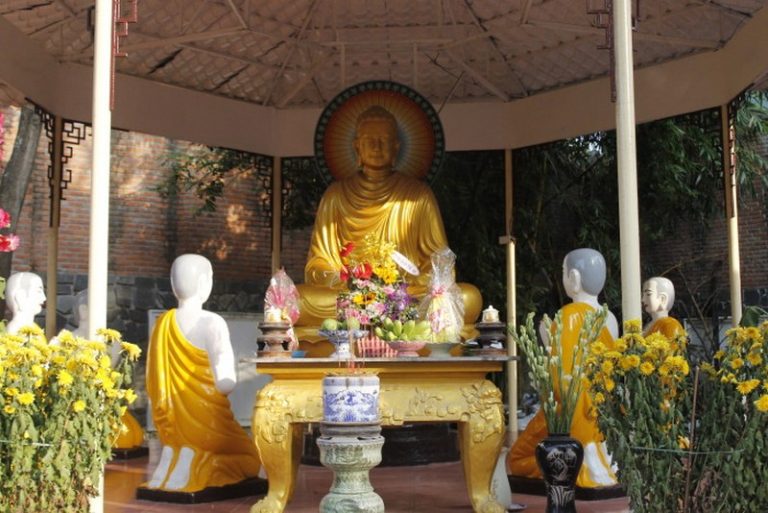 Phap Lam Pagoda in Da Nang - Guide Vietnam